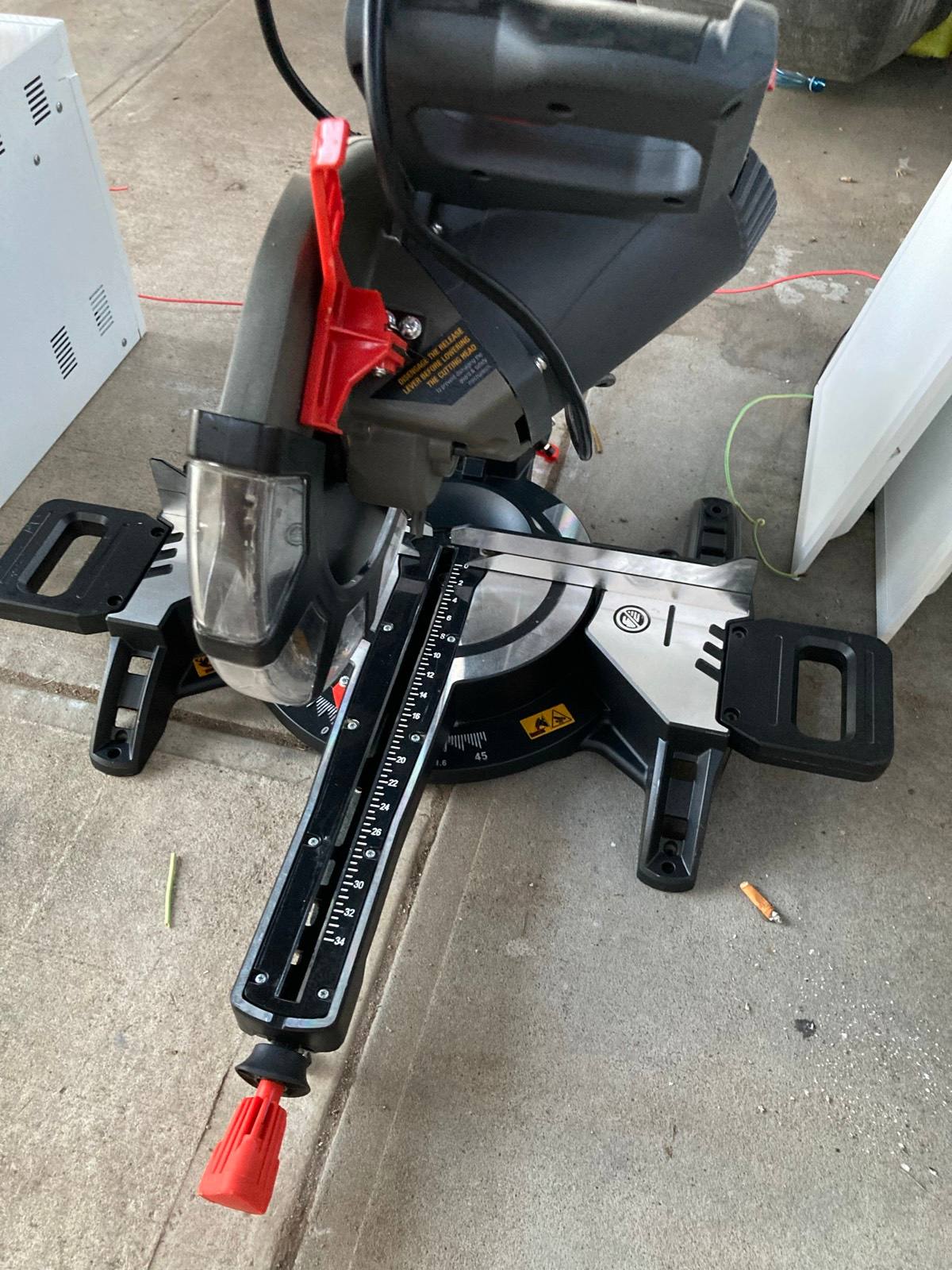 Ozito 2100W 254mm 10 Corded Double Bevel Sliding Mitre Saw SCMS-2125 ...