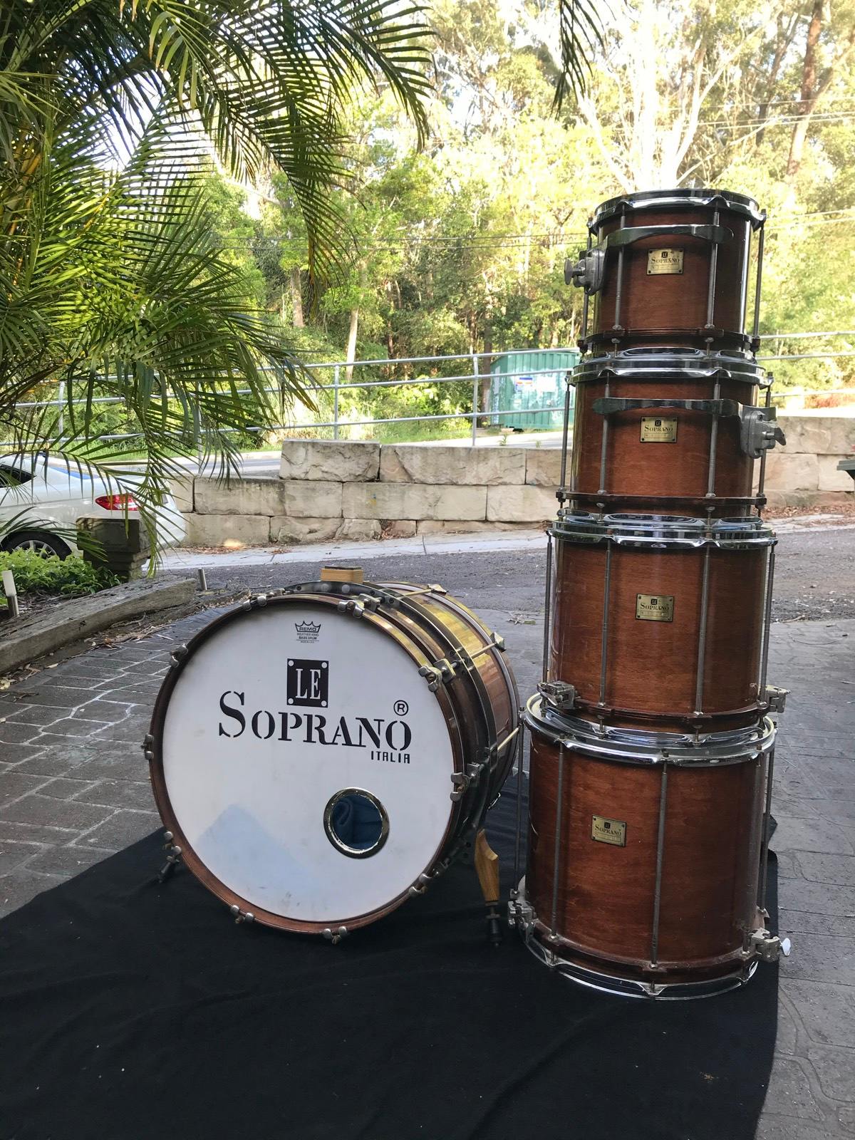 Le Soprano Italian hand made drum kit - Percussion & Drums in Point ...