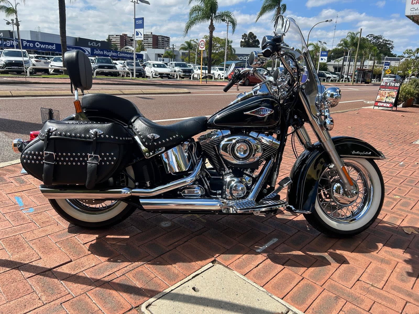 2014 Harley Davidson Heritage Softail Classic (FLSTC) | Motorcycles ...