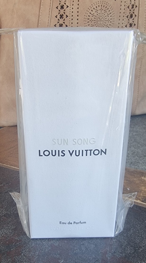 Louis Vuitton Sun Song EPD 100ml. Unopened and unused. Genuine ...