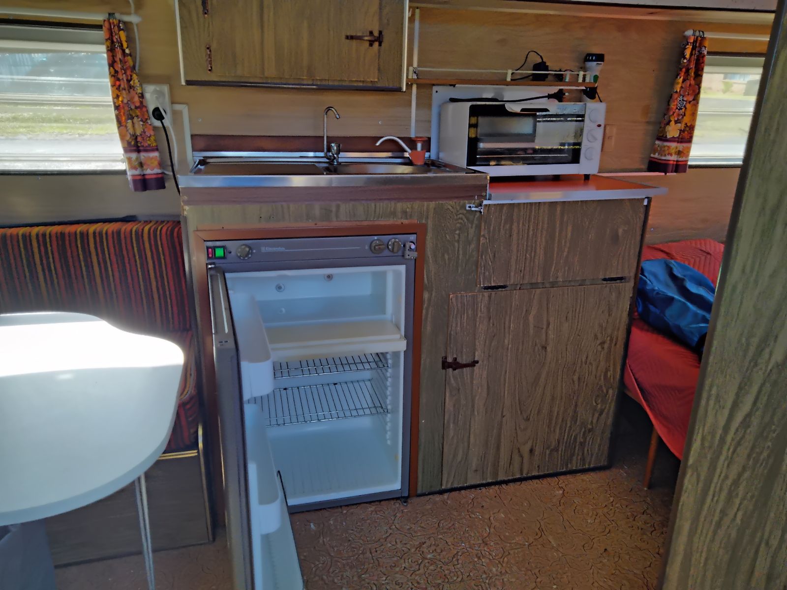 1977 MILLARD MINI POP TOP 4 BERTH | Caravans | Gumtree Australia ...