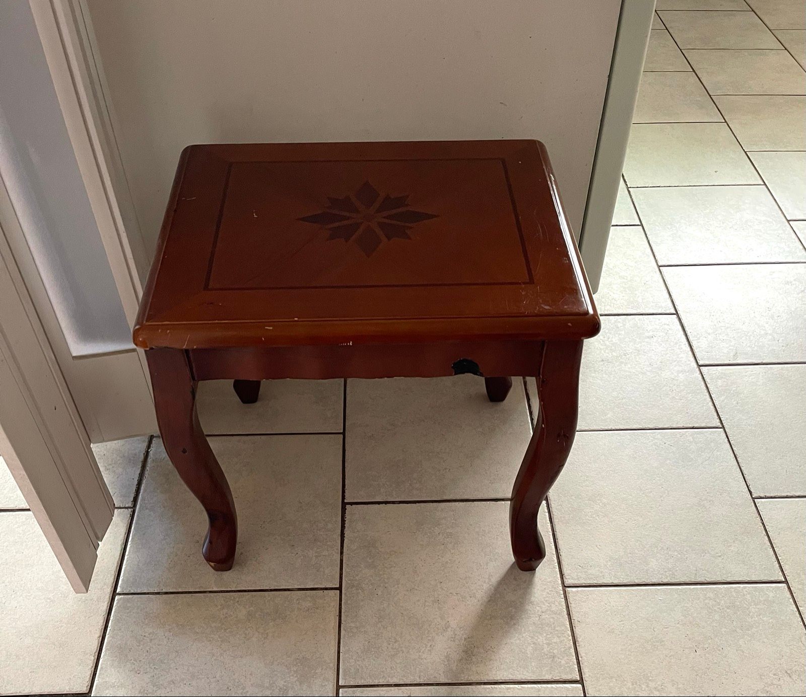 Small vintage side table. Used - Buffets & Side Tables in Bardia NSW ...