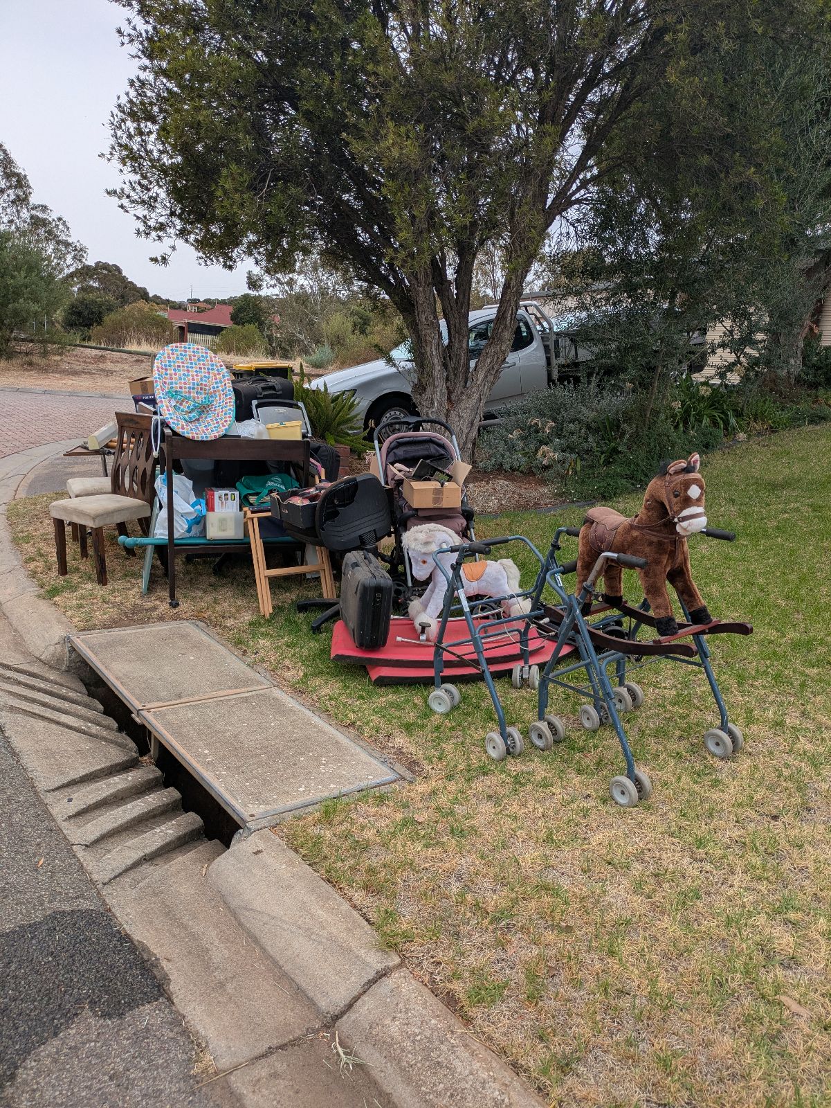 free stuff curbside. - Miscellaneous Goods in Hillbank SA | Gumtree ...