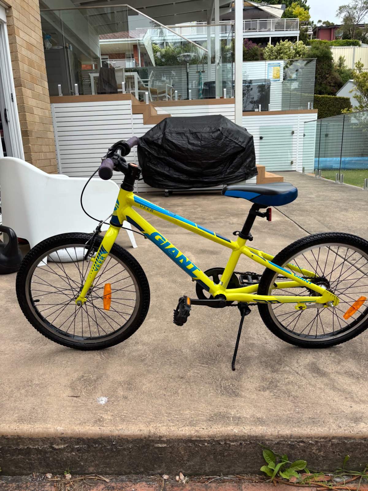 Giant kids mountain bike - Kid's Bicycles in Mount Pleasant NSW | Gumtree Australia