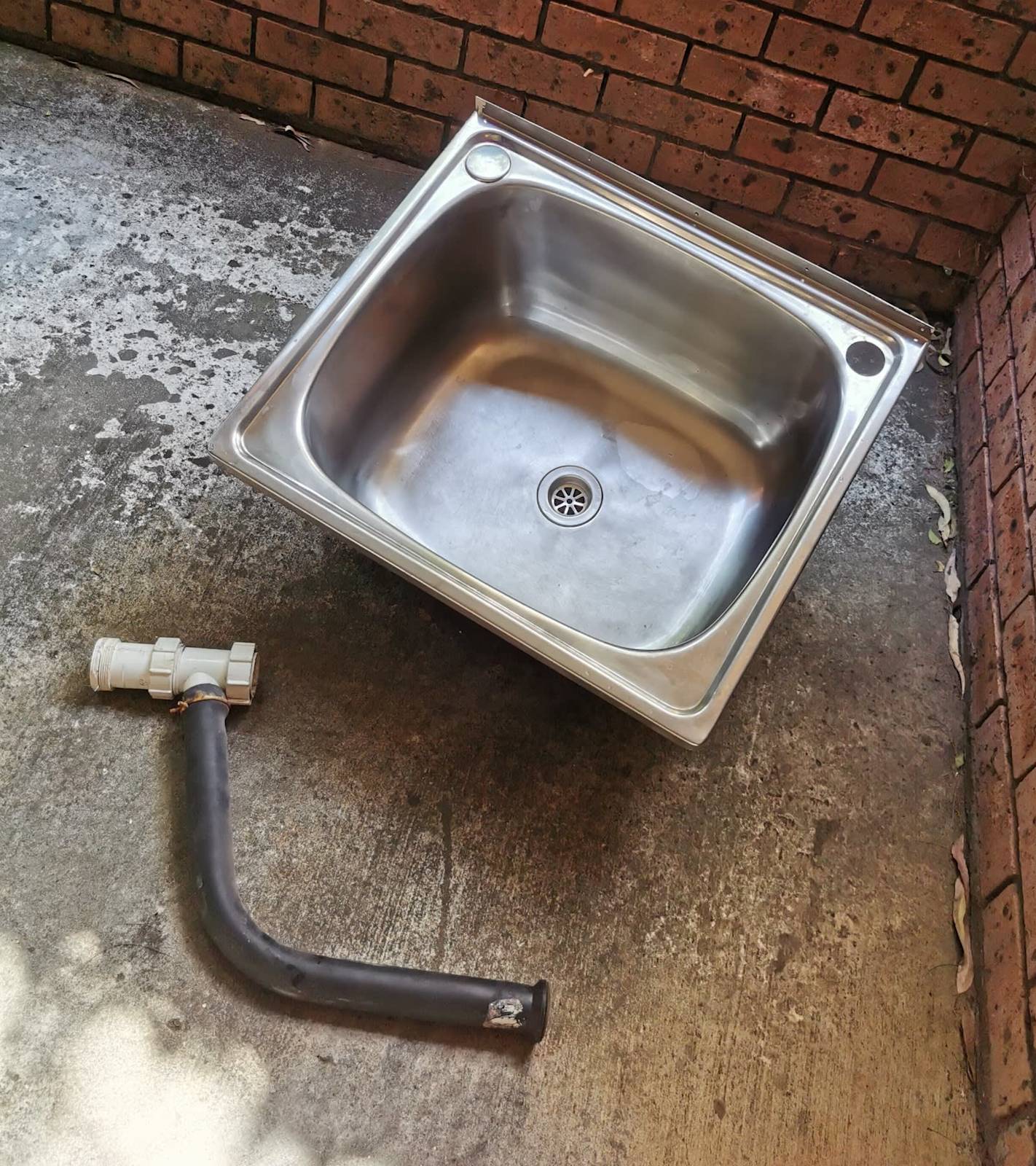 Pre-used stainless-steel laundry sinks in good condition! - Building ...