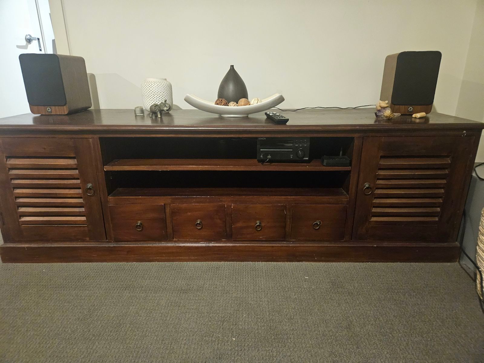 Solid Timber TV Cabinet - Entertainment & TV Units in Point Cook VIC | Gumtree Australia