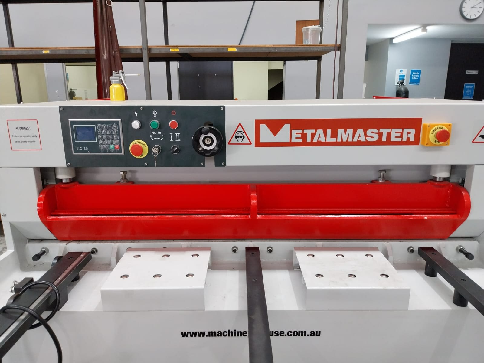 MetalMaster HG460B Hydraulic Guillotine - Miscellaneous Goods in Castle ...
