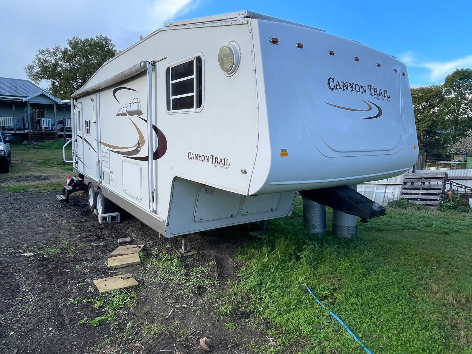 Gulf Stream Canyon Trail 5th Wheeler | Caravans | Gumtree Australia ...