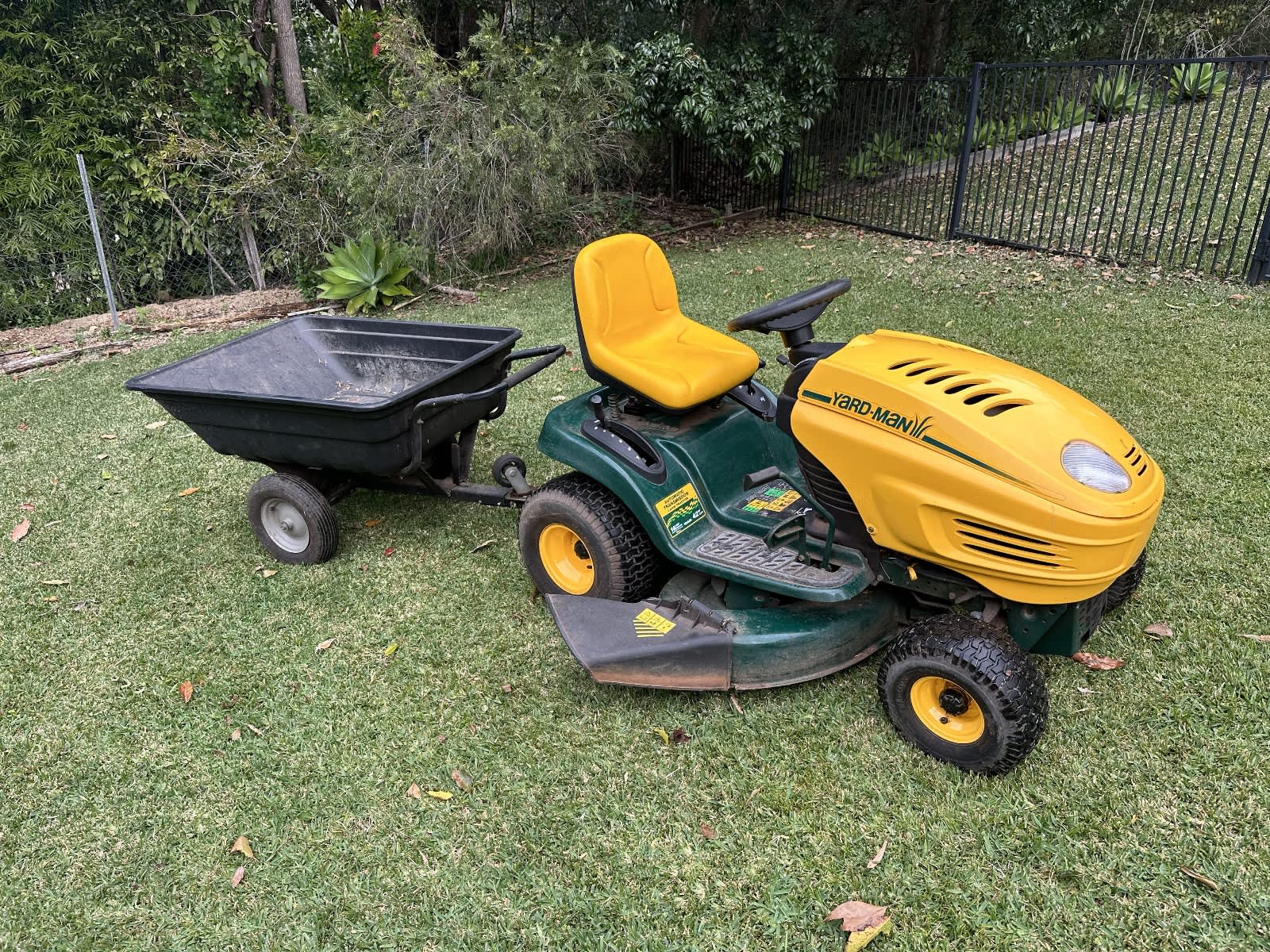 Yard-Man 16hp Kohler Ride on Mower 42in cut and trailer - Lawn Mowers ...
