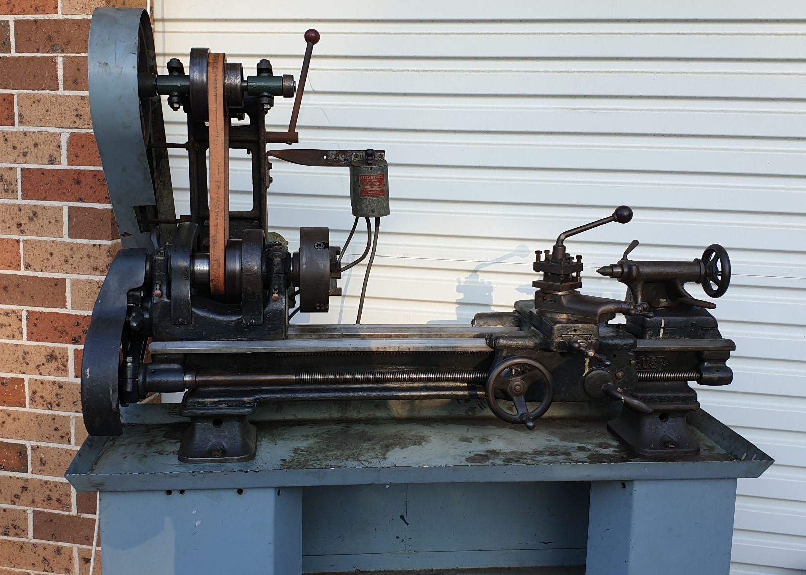 metal lathe Hercus 9 with many accessories made in Australia ...