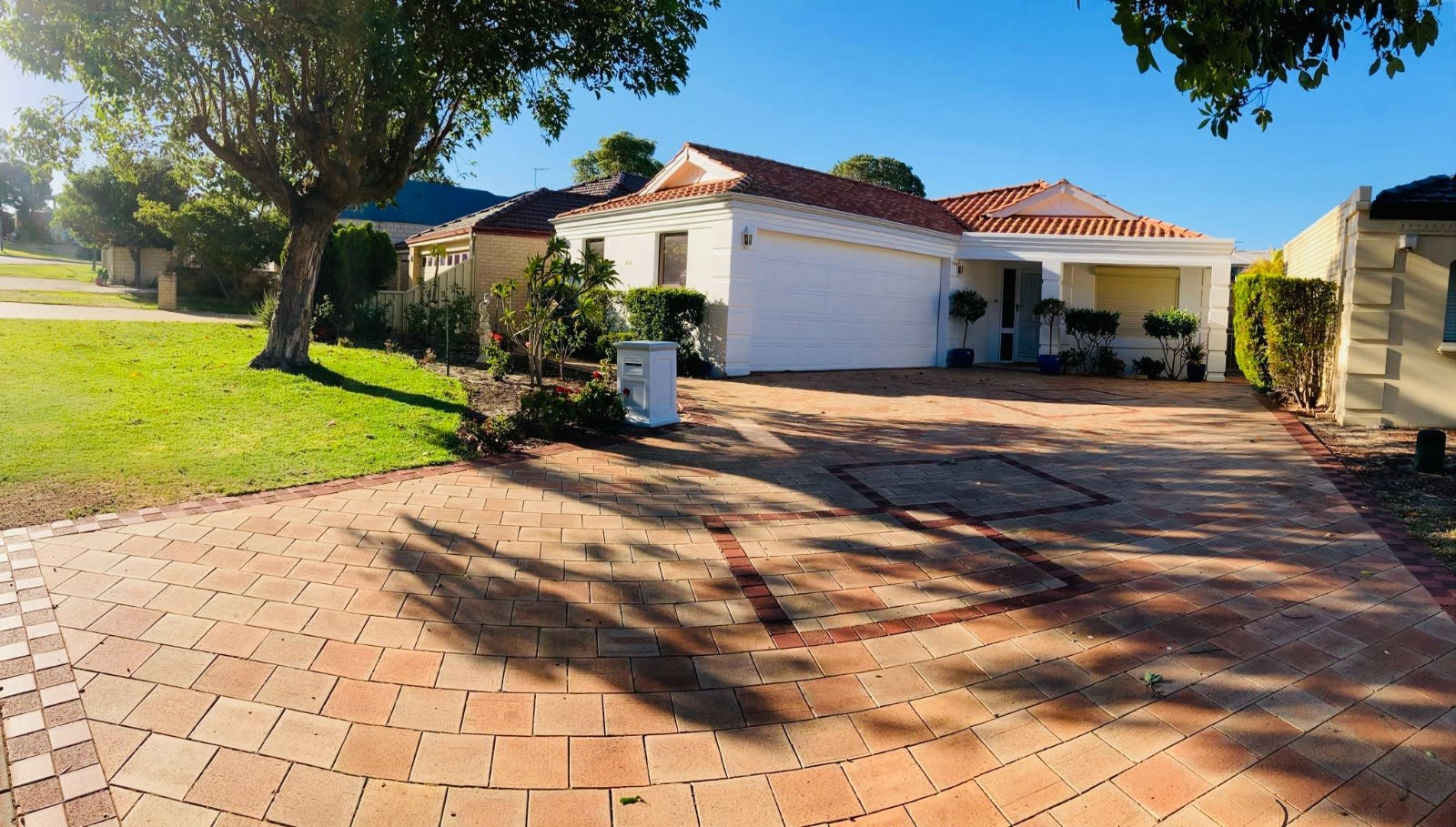 Attadale -- Beautiful and Cosy Room for Rent - Share House & Flatshare ...