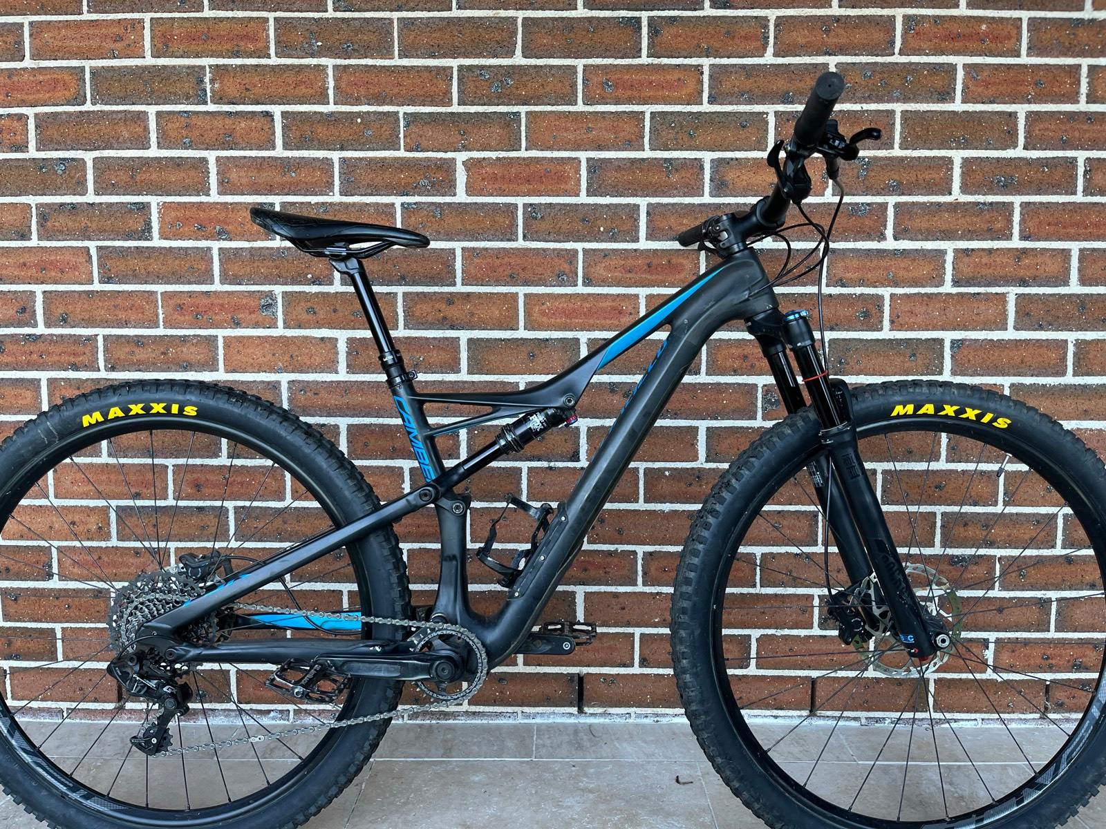 Specialized Camber 29” FSR carbon fibre medium frame mountain bike ...