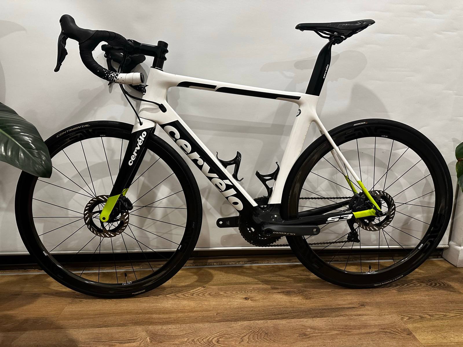 Cervelo S3 Road Bike Di2 - 56cm - Enve/Chris King - Men's Bicycles in ...