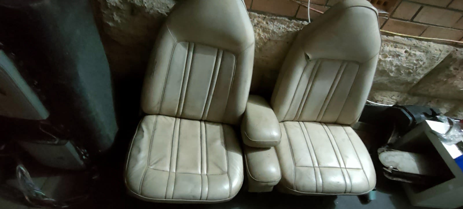 Chrysler Valiant Bucket Seats Late Model (VH/VJ/VK/CL/CM) | Other Parts ...