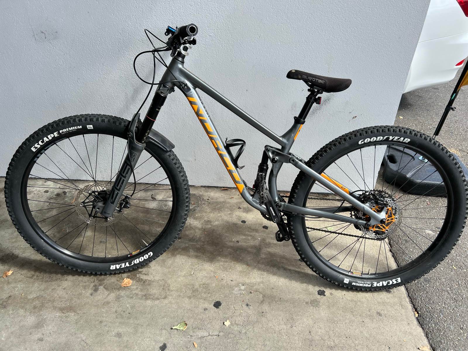 Norco dual suspension mountain bike insane CEB Suspension - Men's ...