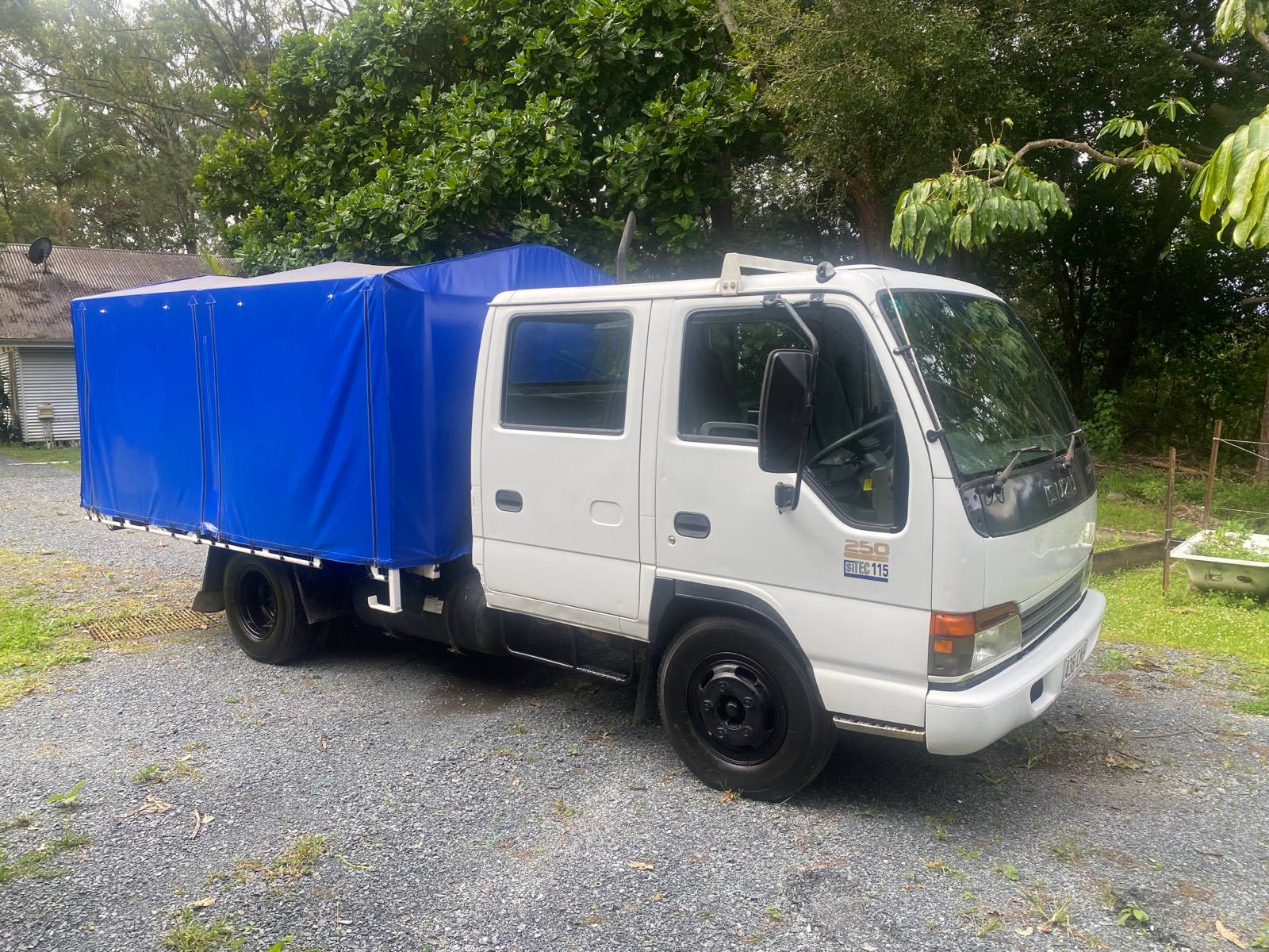 Isuzu NPR 250 Dual Cab | Trucks | Gumtree Australia Gold Coast South ...