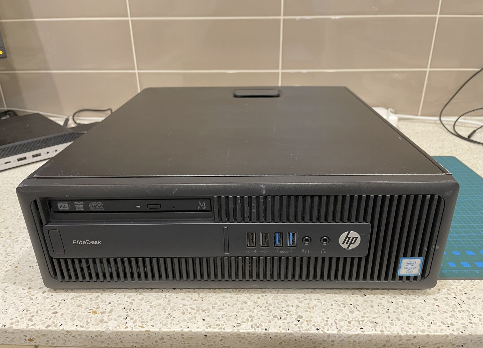 HP EliteDesk 800 G2 SFF Desktop Computer