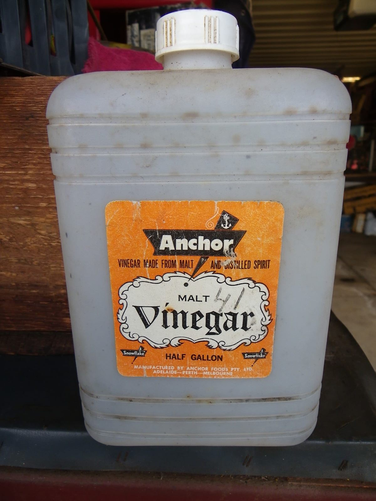 OLD PAPER LABEL ANCHOR HALF GALLON MALT VINEGAR CONTAINER KITCHENALIA ...