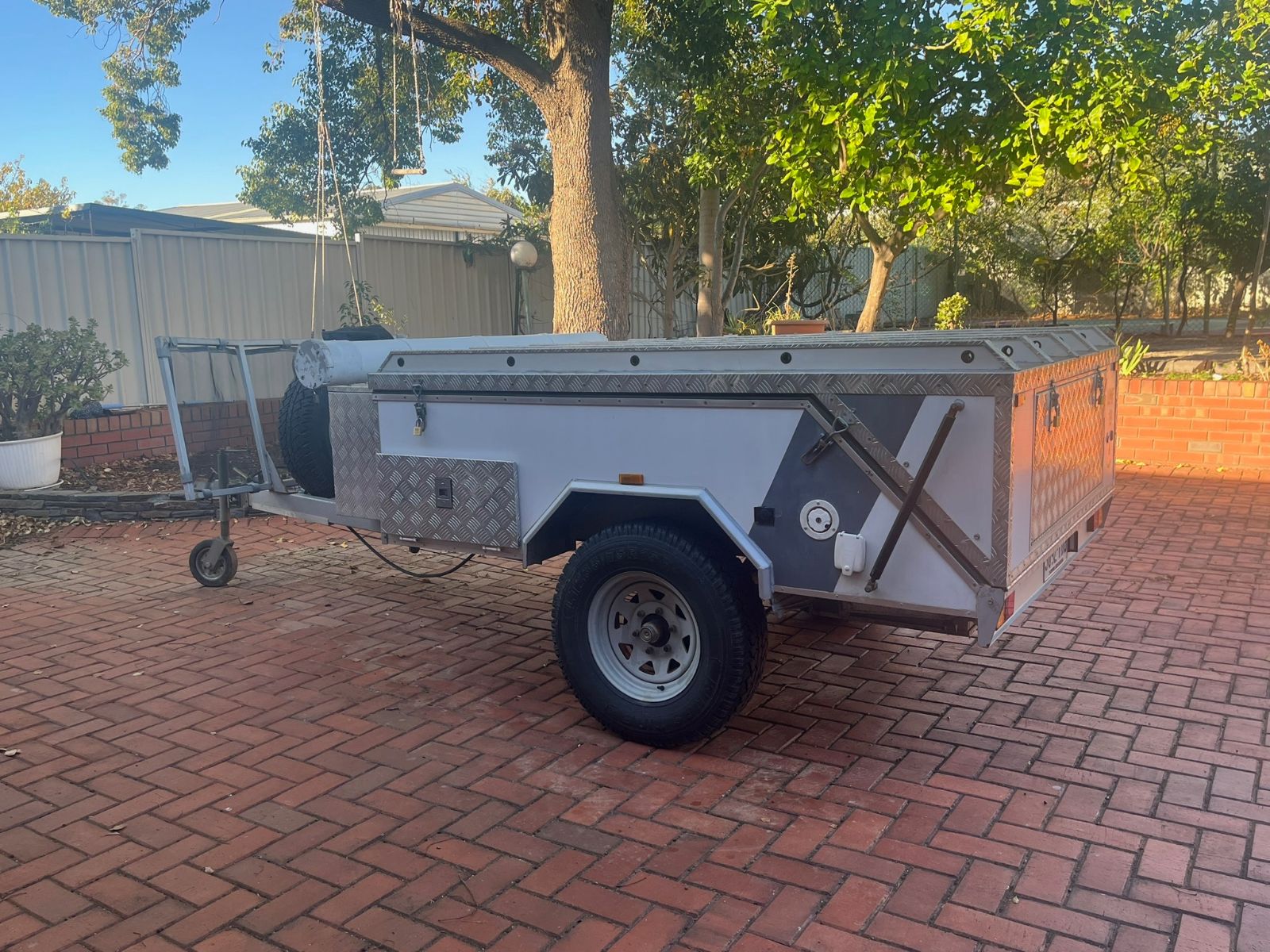 Star Vision Hard Floor Camper Trailer (The Adventure)