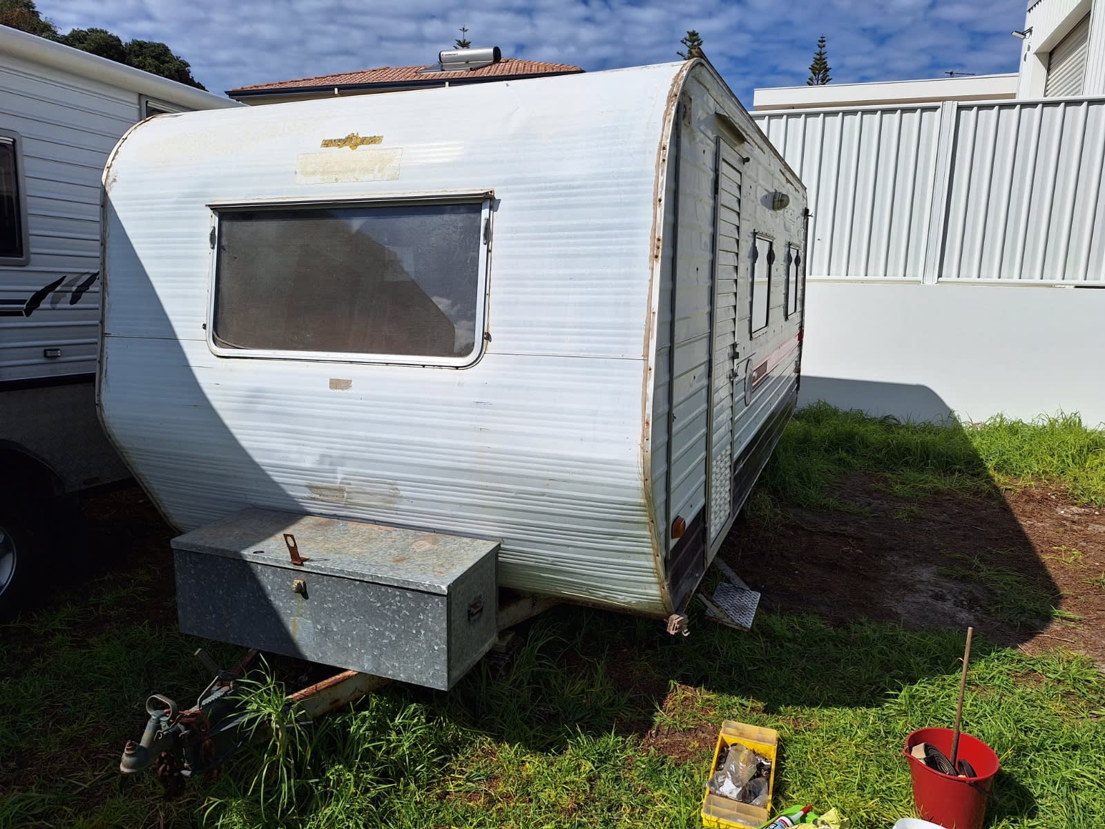 Carvan free delivery, drove it up from Perth be a good tiny home ...