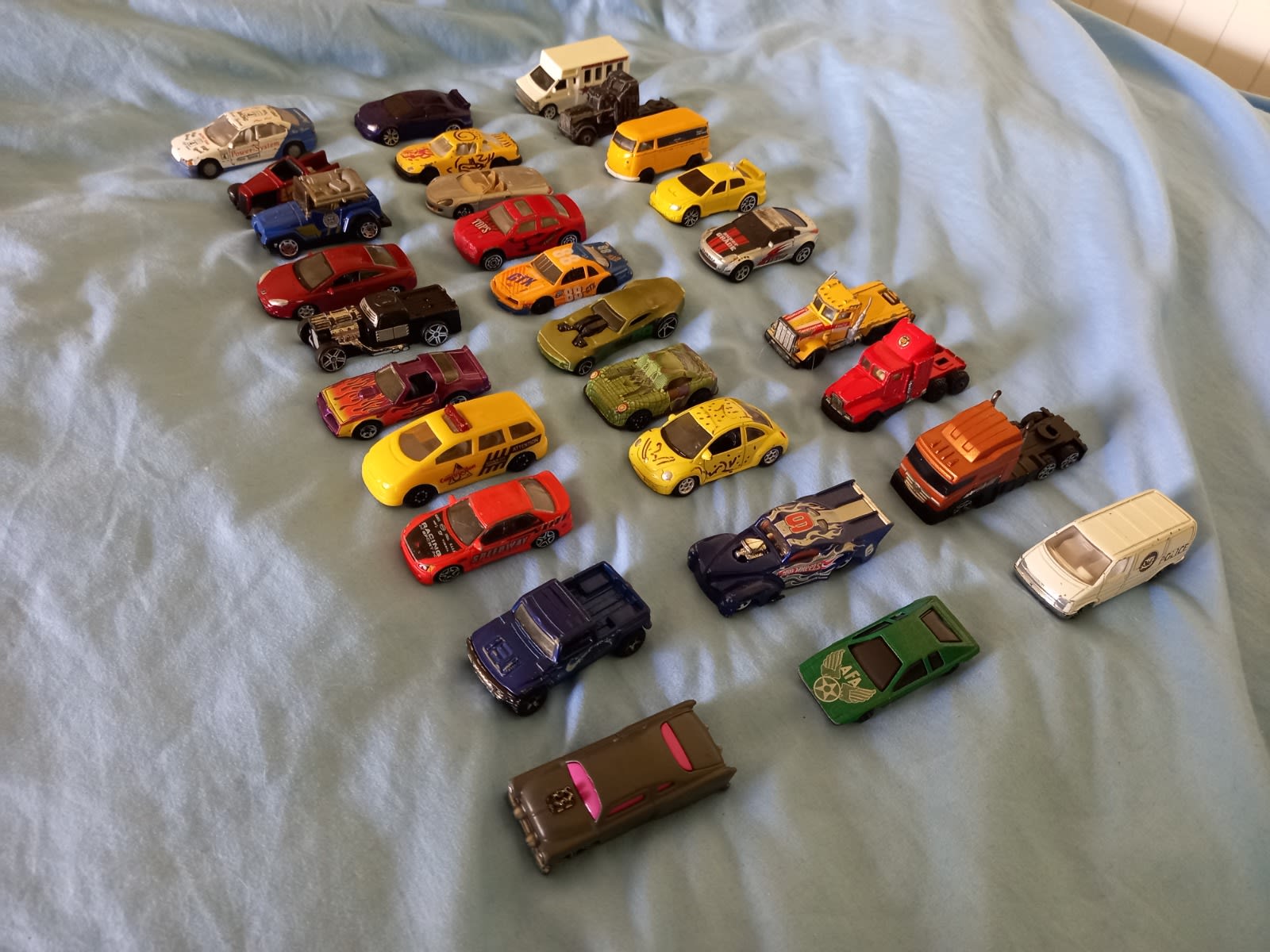 kids toy cars bundle x 29 cars. toy cars hotwheels and others - Toys ...