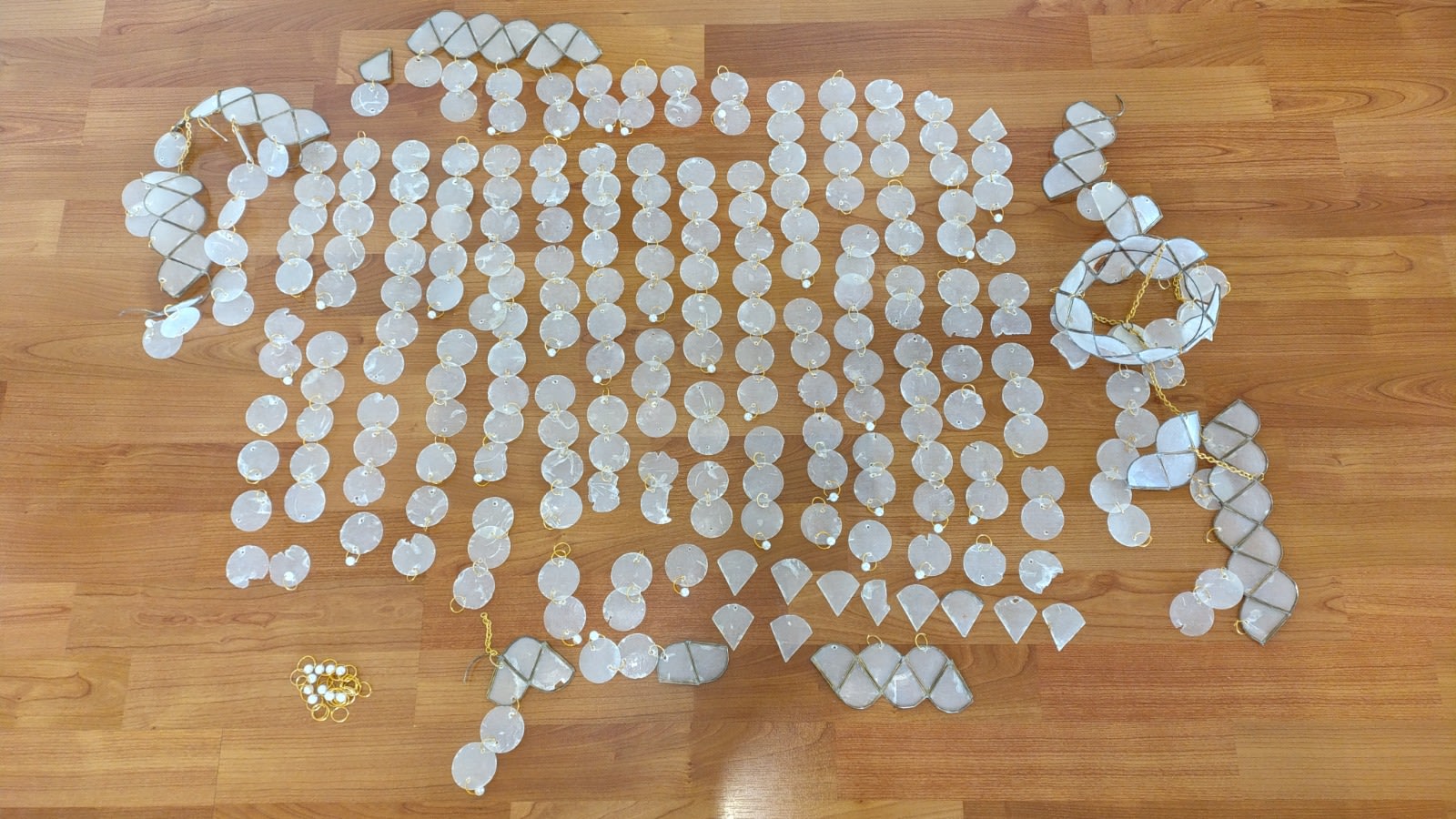 Capiz / Windowpane Oyster Shells - Decorative Accessories in Balwyn ...