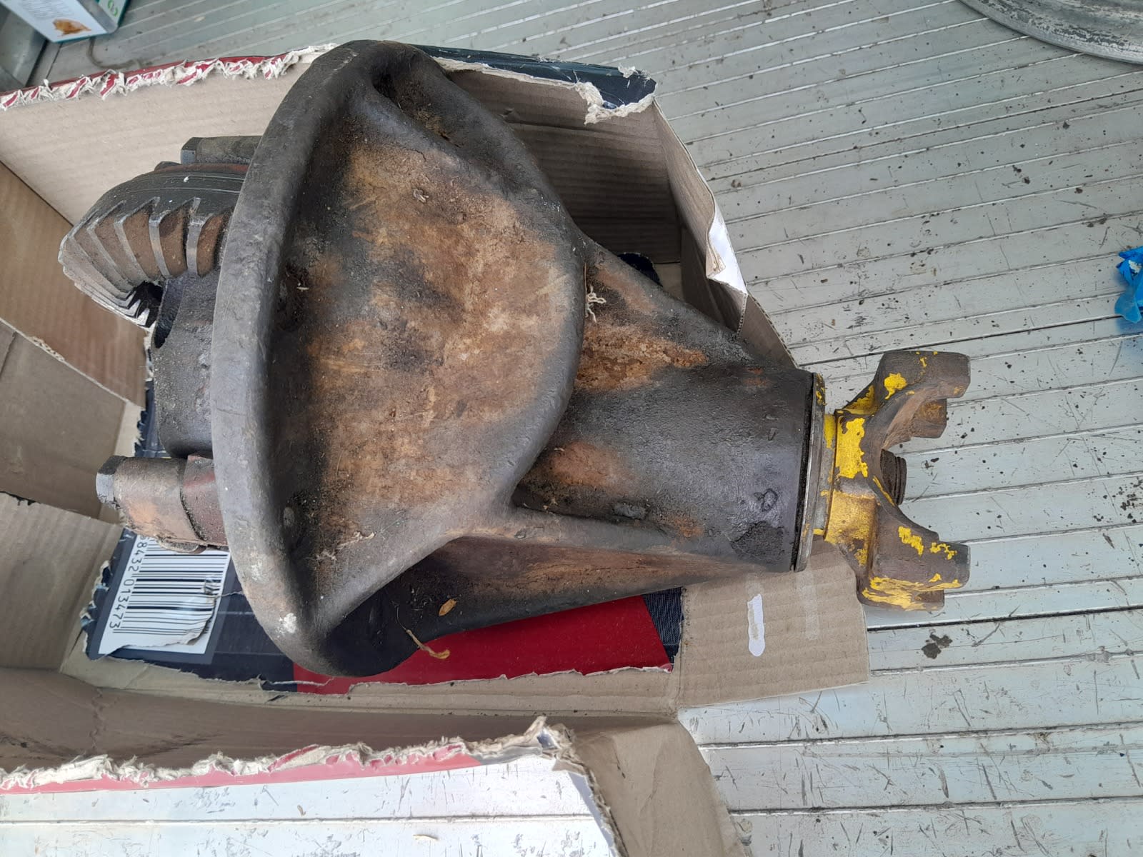 HOLDEN 3.36 BANJO 10 SPLINE V8 DIFF CENTRE. RARE! | Engine, Engine Parts & Transmission ...