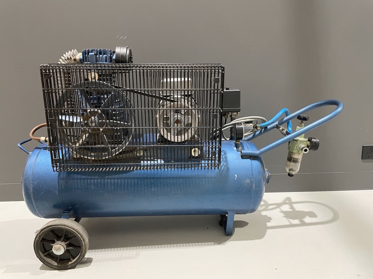 12CM Pilot air compressor - Power Tools in Oxford Falls NSW | Gumtree ...