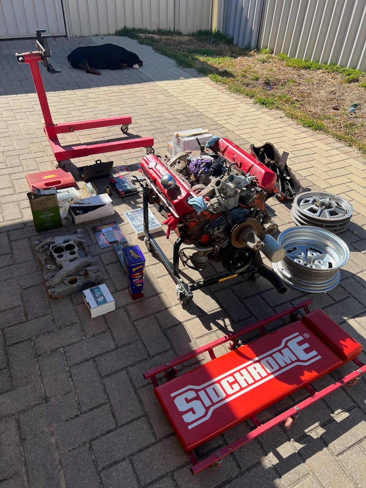 Holden 308 red motor ZT(HZ) | Engine, Engine Parts & Transmission ...