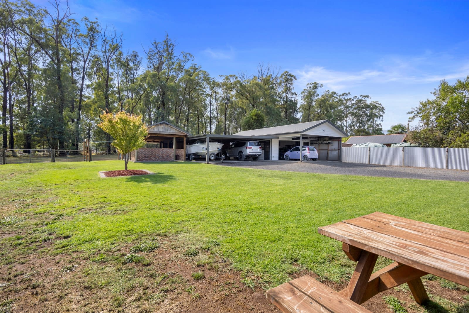 26 Tarnpirr Rd, Narbethong, Victoria 3778 - for Sale | Gumtree Australia
