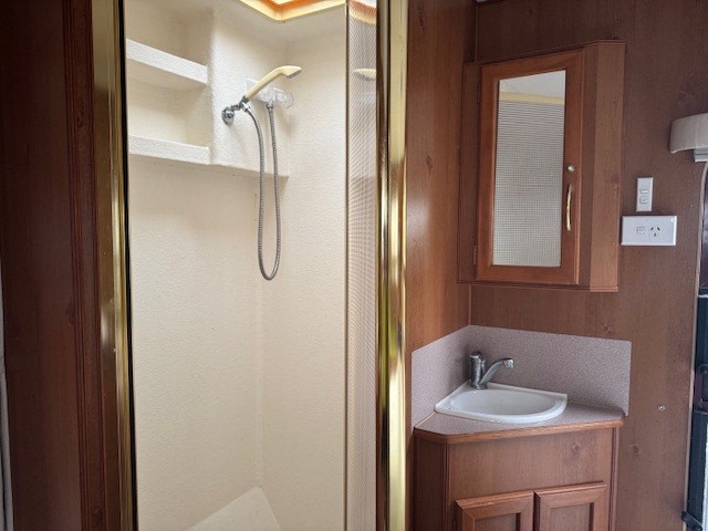 Windsor Crown Caravan | Caravans | Gumtree Australia Logan Area - Logan ...