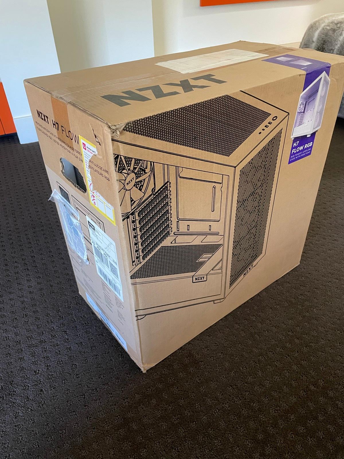 NZXT H7 Flow RGB Edition Mid Computer Tower Case White - Components in ...