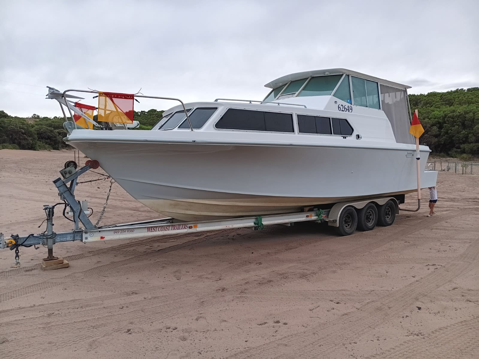 1985 Swiftcraft 31ft/9.4M V3000 Sapphire & Isuzu FTS 750 4X4 truck