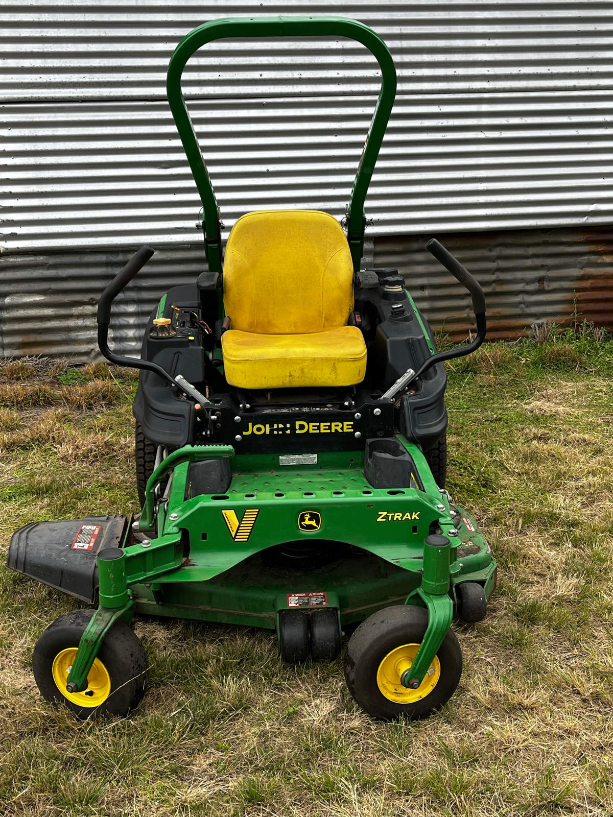 John Deere 915E zero turn - Lawn Mowers in Chinchilla QLD | Gumtree ...