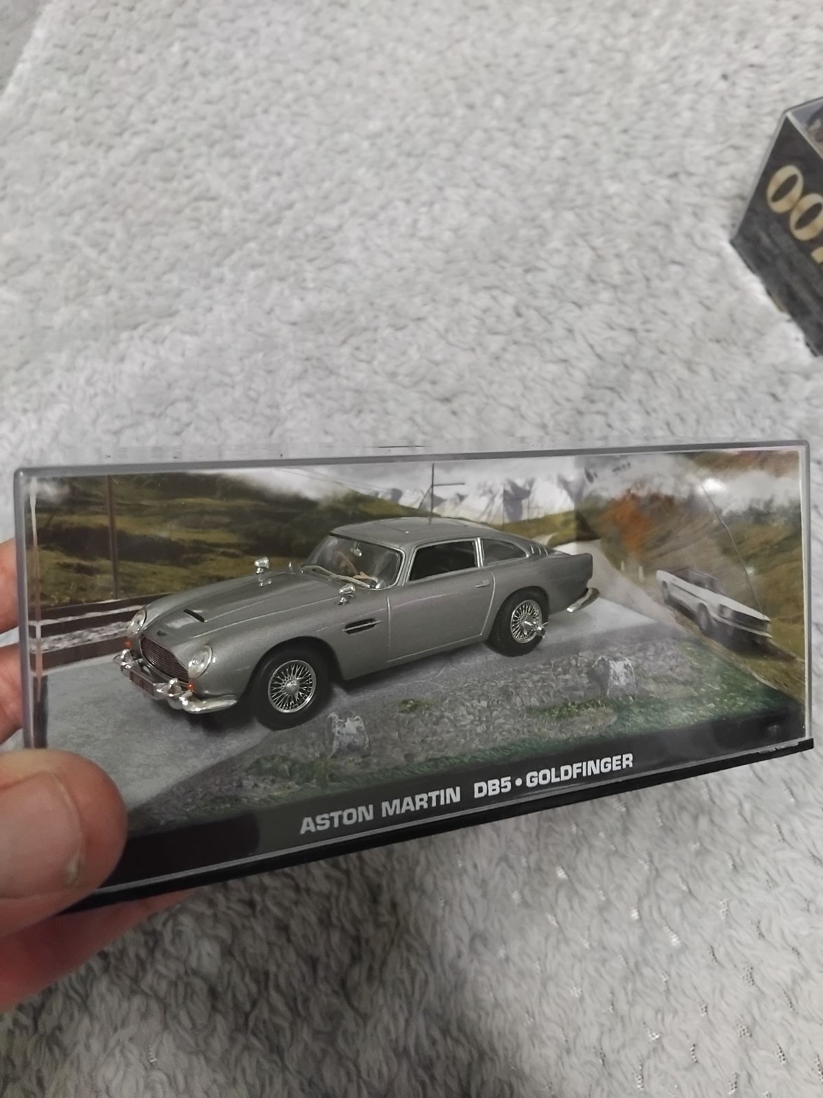 James Bond Aston Martin DB5 – Goldfinger – Diecast Model (Boxed ...