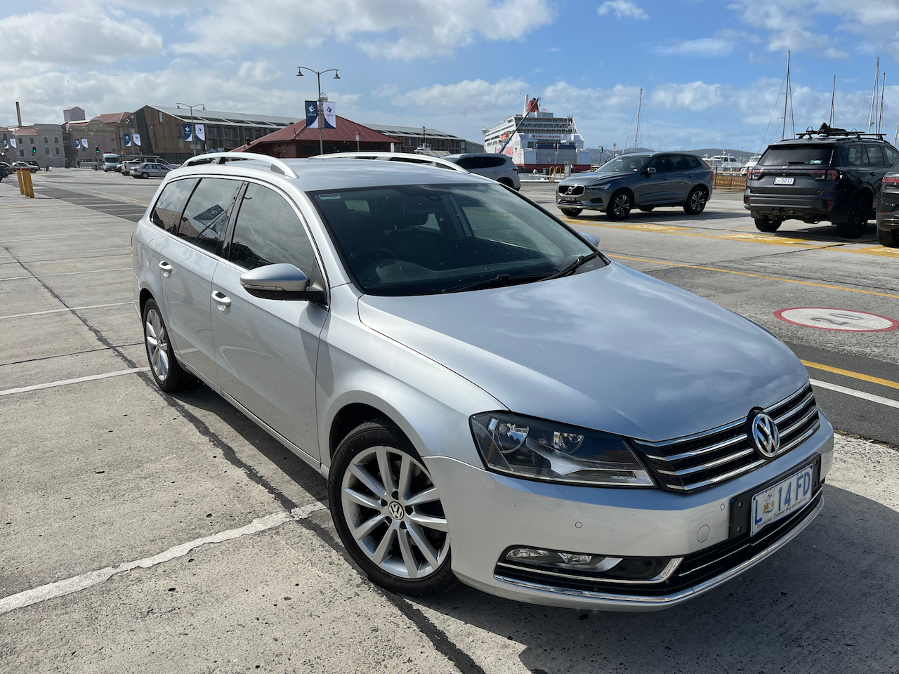 2014 Volkswagen Passat 130 TDI HIGHLINE | Cars, Vans & Utes | Gumtree ...
