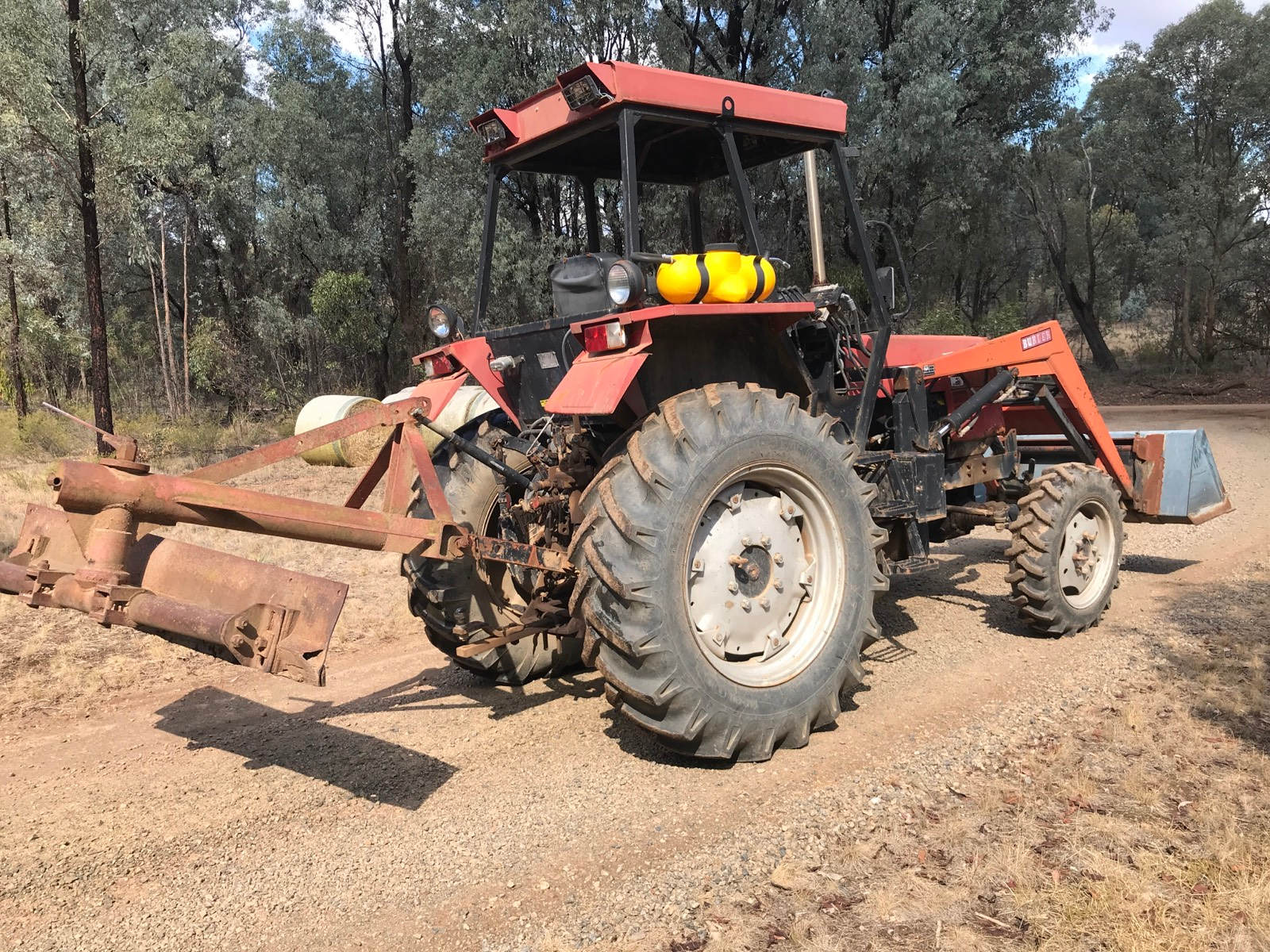 Belarus LTZ 55A 4WD Tractor