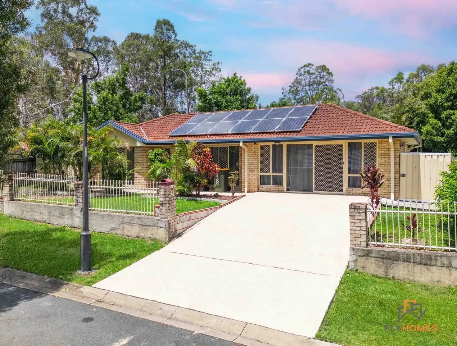 8 Chapple Place, Forest Lake, Queensland 4078 - for Rent | Gumtree ...