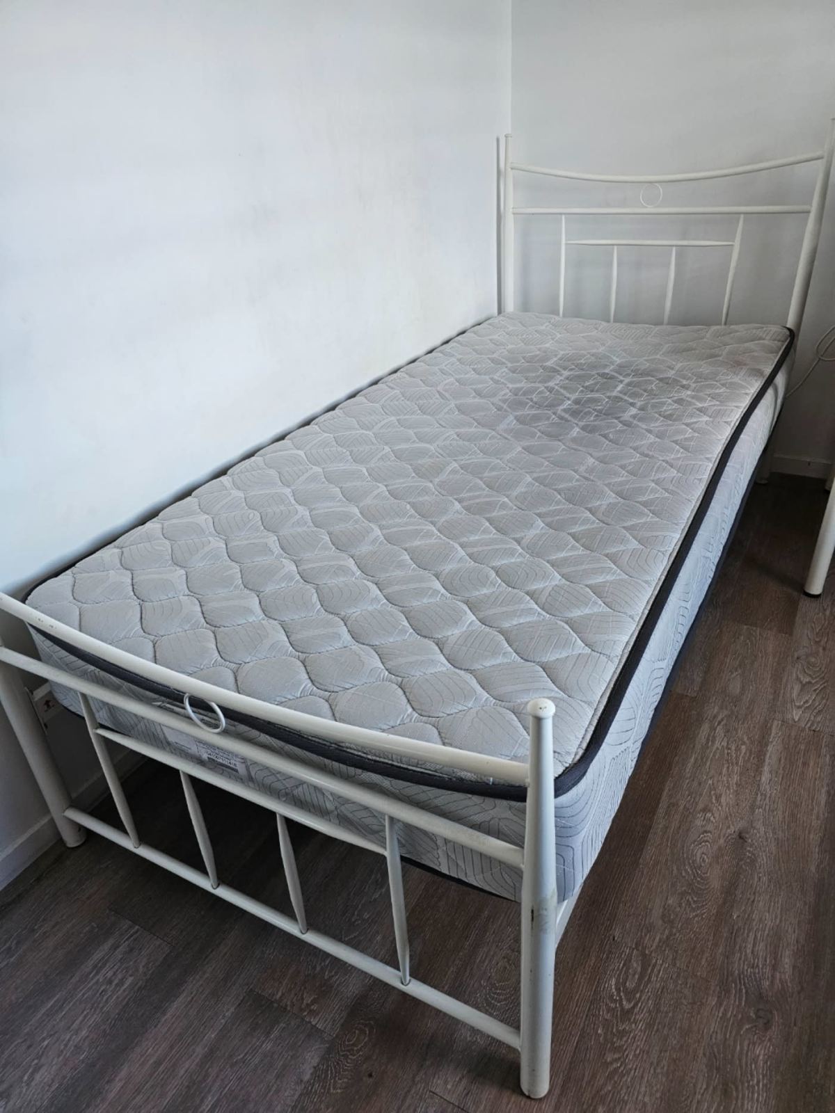 Gumtree king single mattress store