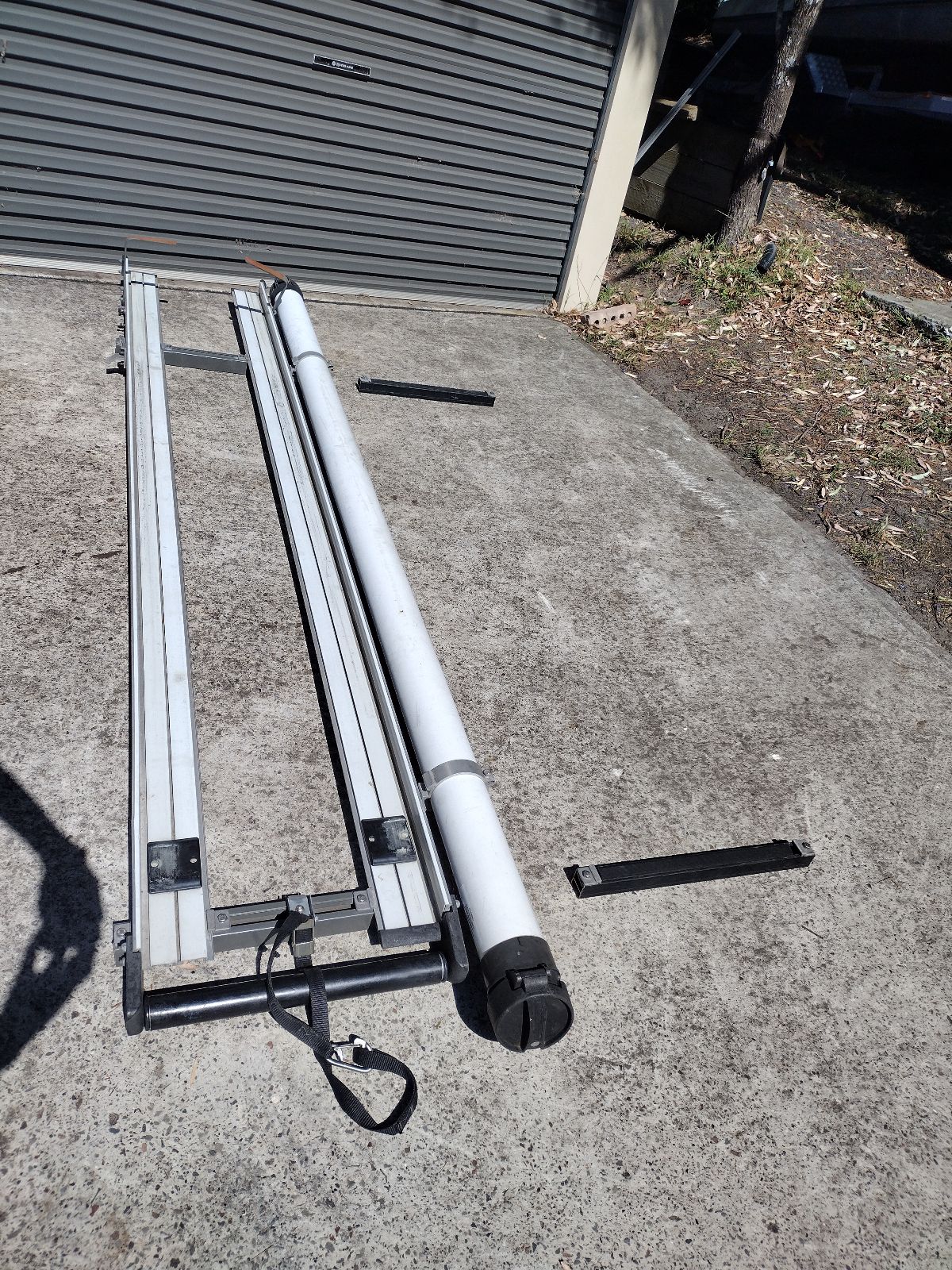 Rhino ladder rack with pipe carrier - Ladders & Scaffolding in Wamberal ...