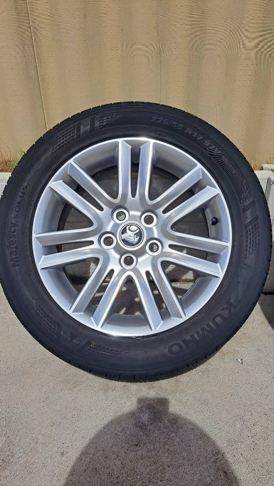Rare ve vf holden commodore wheels | Wheels, Tyres & Rims | Gumtree ...