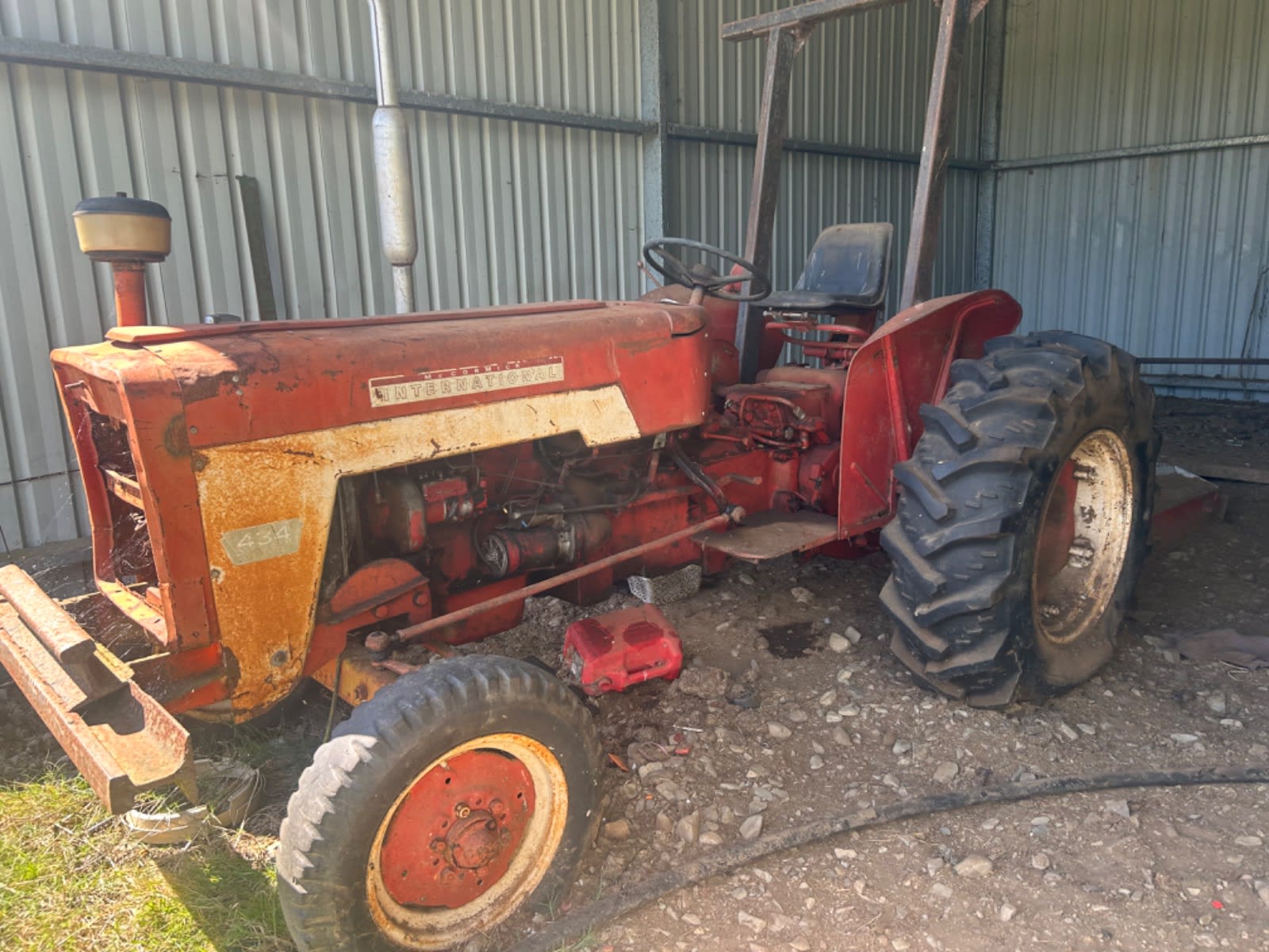 Old international tractor with 5ft slasher | Farming Equipment ...
