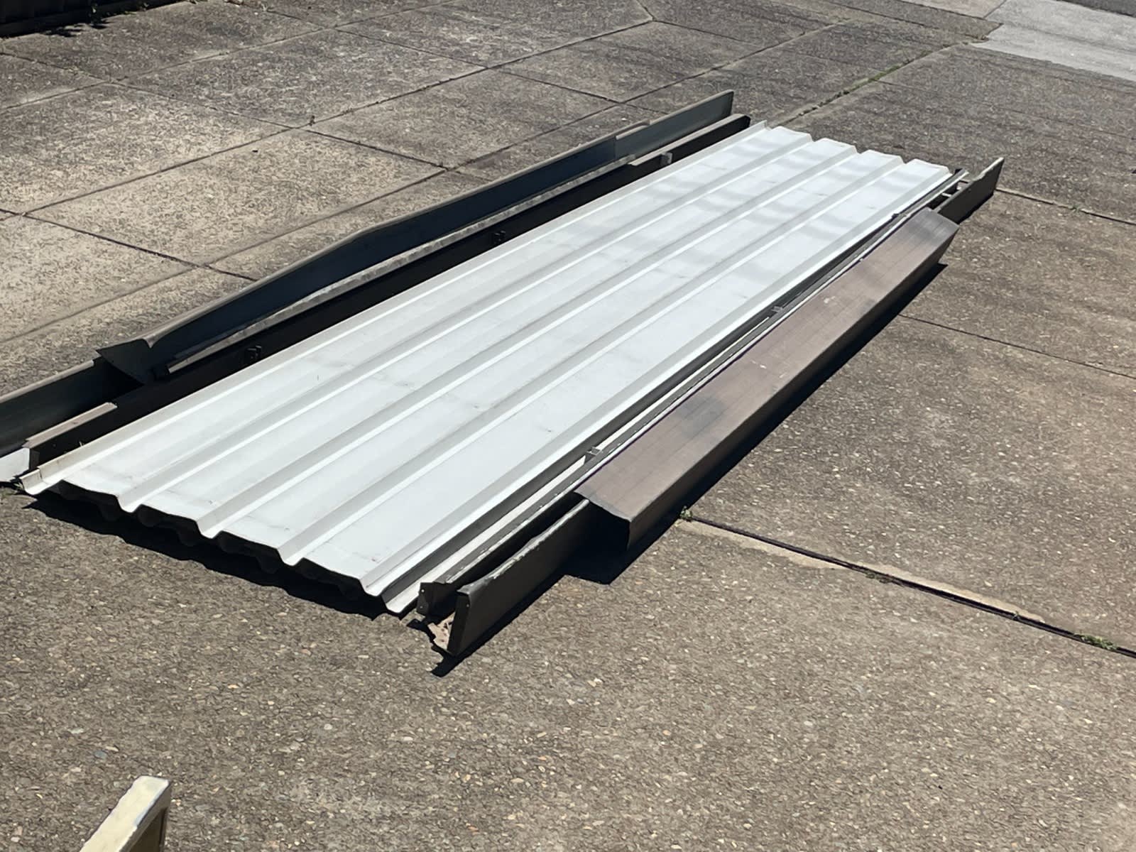 roof sheets , and box gutters , COLORBOND roofing sheets 820mm x 5065m ...