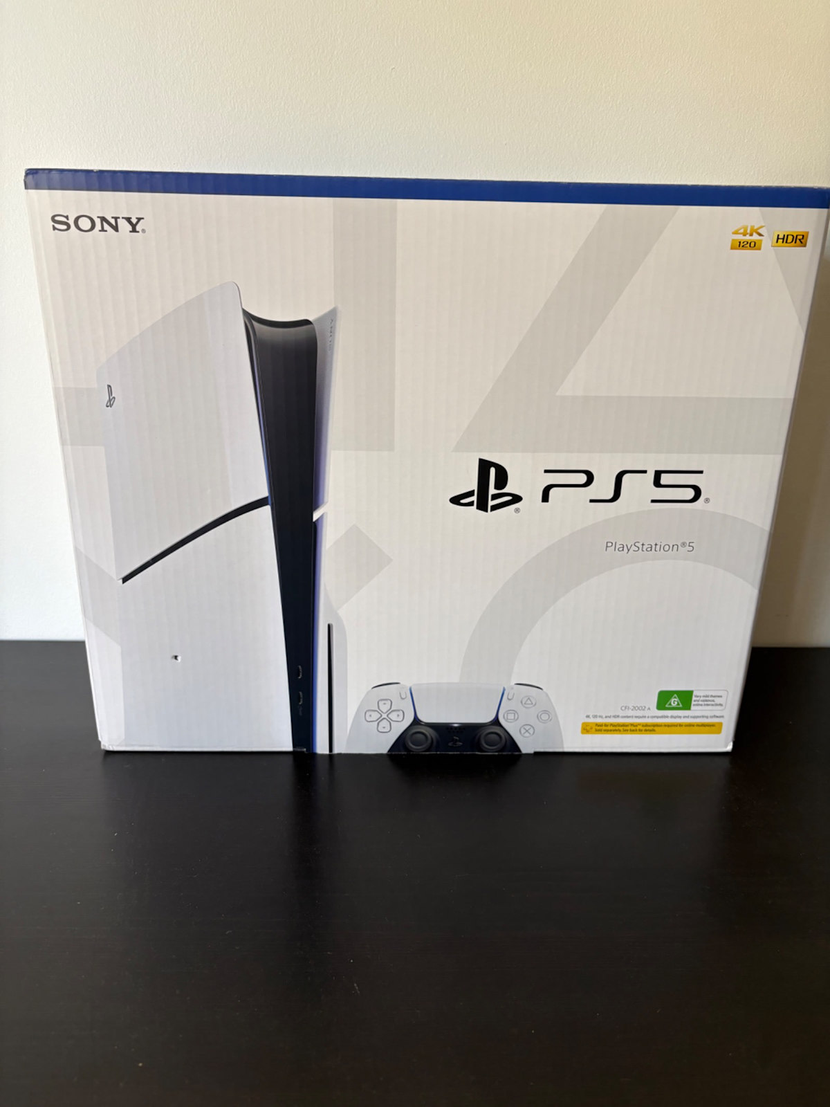 PS5 Console + 2 Controllers + NBA 2k 21 / 23 + Mortal Komat 1 ...