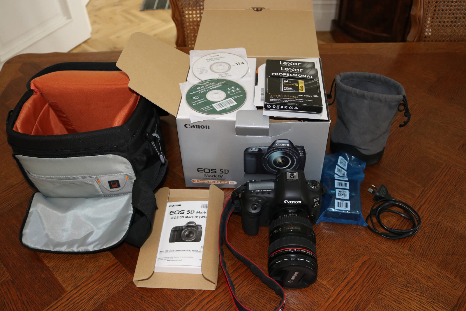 Canon 5D iv full frame DSLR, memory cards, 24-105 lens