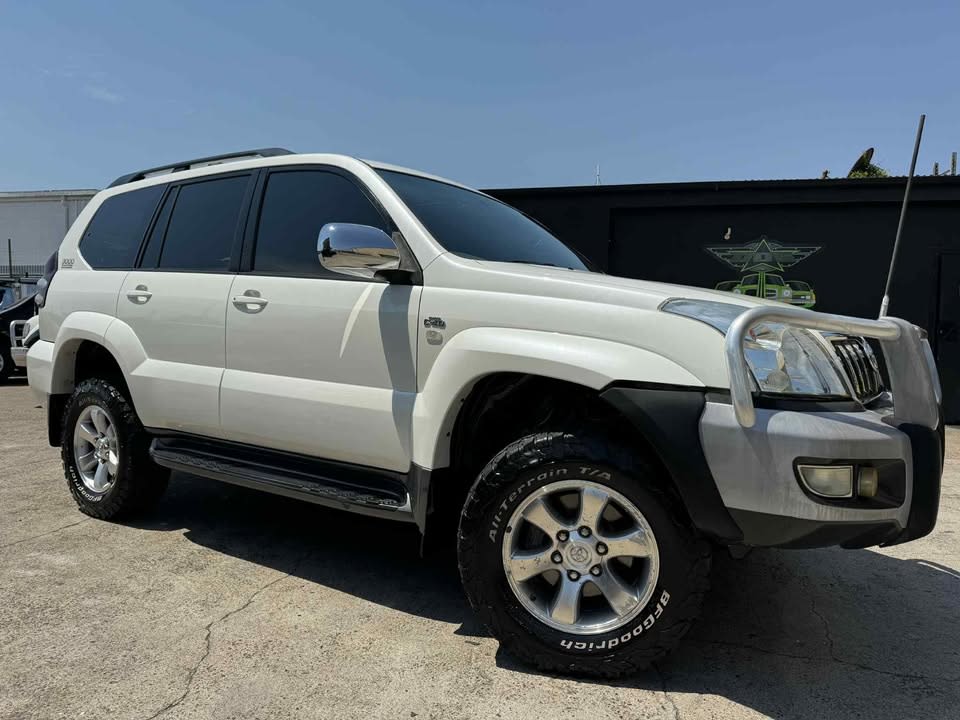 2007 TOYOTA LANDCRUISER PRADO *** 4X4 TURBO DIESEL 8 SEATER *** FINANCE ...