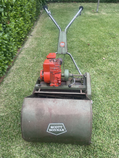 Old lawn mowers for sale near me store