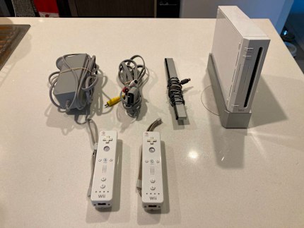 Nintendo Wii Console RVL-001 Console Controllers Nunchucks All Cables ...