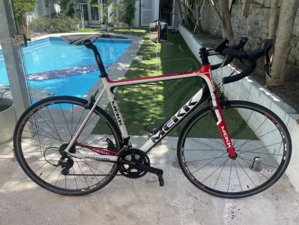 Gumtree road bike store