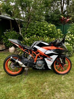 Used sports bike store